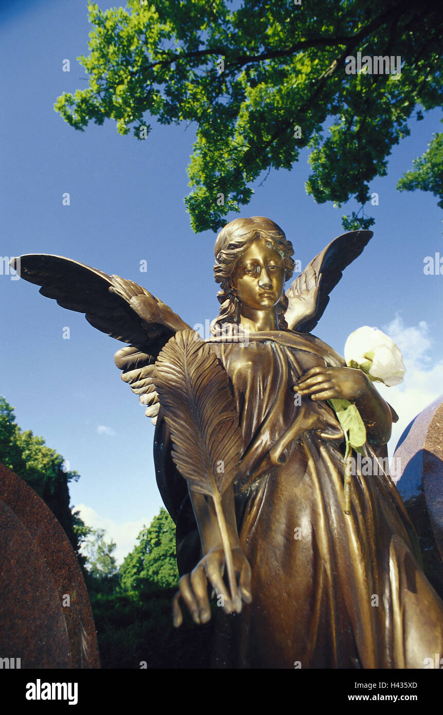 Friedhof engel bronze -Fotos und -Bildmaterial in hoher Auflösung – Alamy