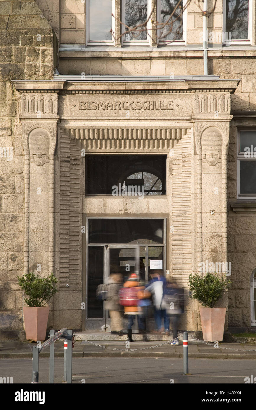Bismarcks schule -Fotos und -Bildmaterial in hoher Auflösung – Alamy