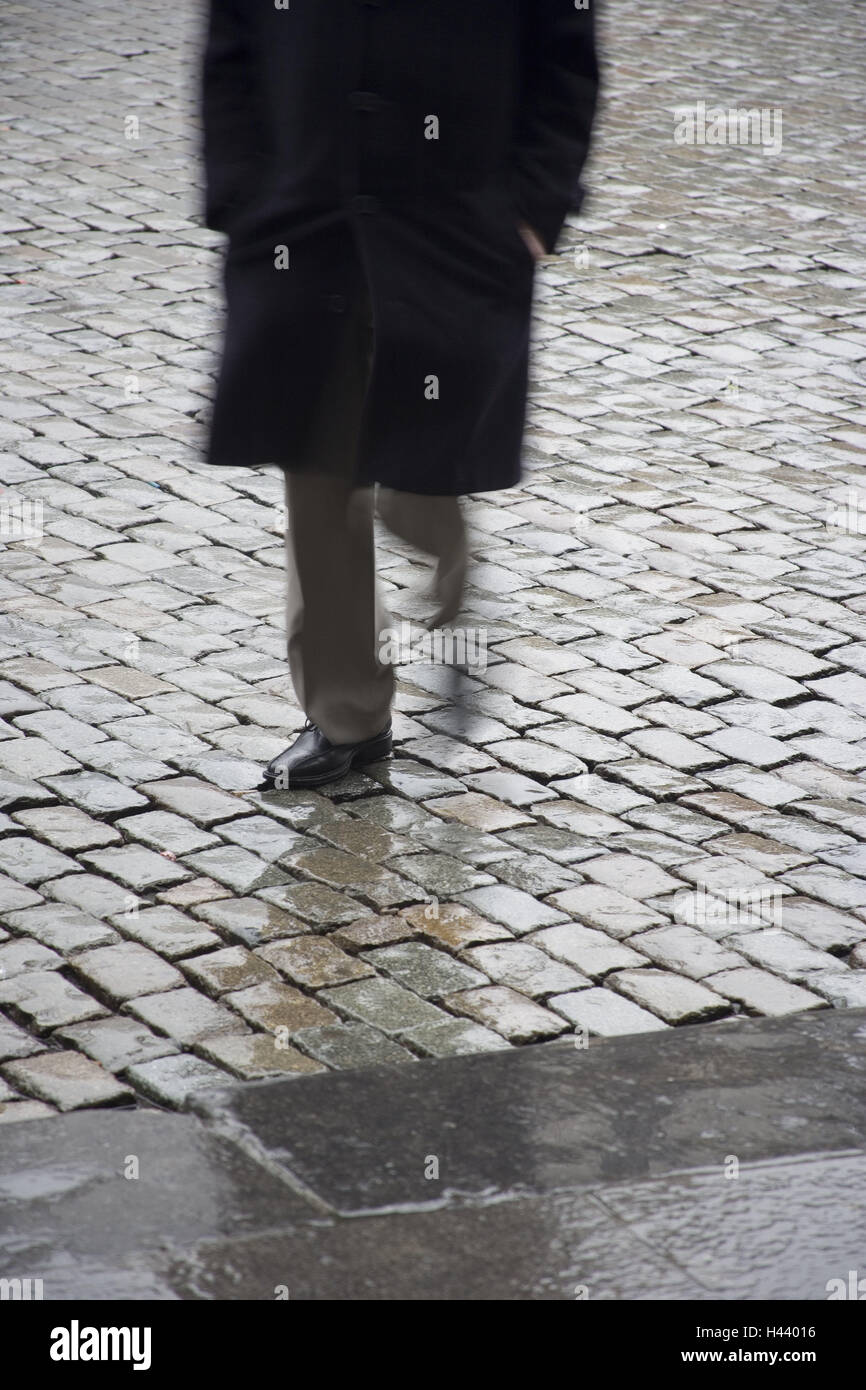Fußgänger, Detail, Kopfsteinpflaster, nass, Unschärfe, kein Model ...