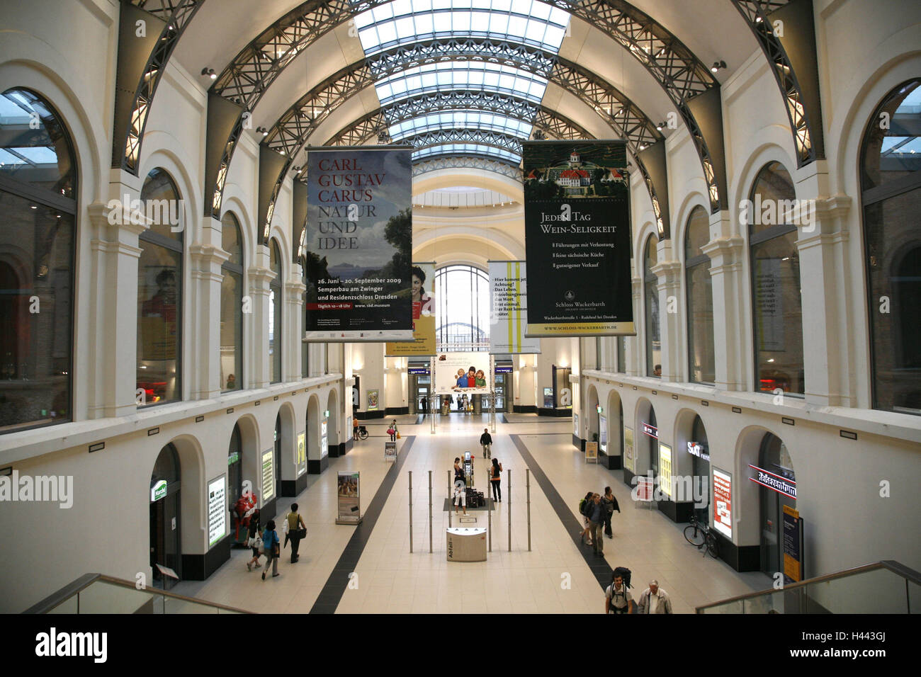Deutschland, Sachsen, Dresden, Hauptbahnhof Stockfotografie - Alamy