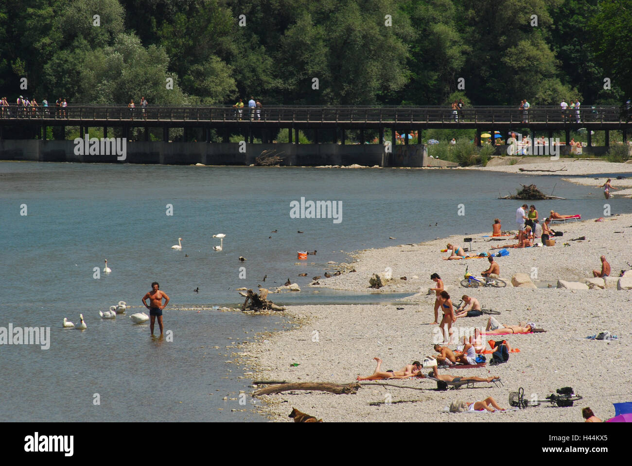 Flaucher at isar river -Fotos und -Bildmaterial in hoher Auflösung – Alamy