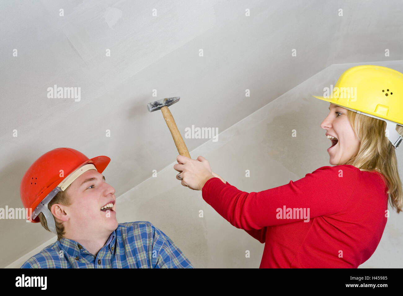 Paar, jung, Bau Helme, Spaß, Geste, Heuler, Symbol, tun Sie es selbst ...