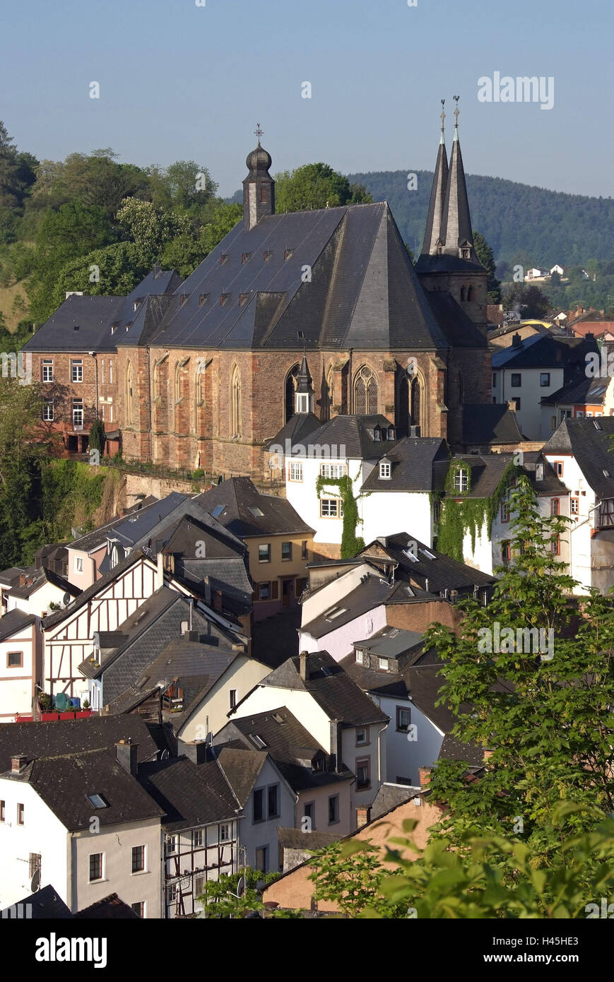 Altstadt mit kirche st laurentius -Fotos und -Bildmaterial in hoher Auflösung - Seite 2 - Alamy