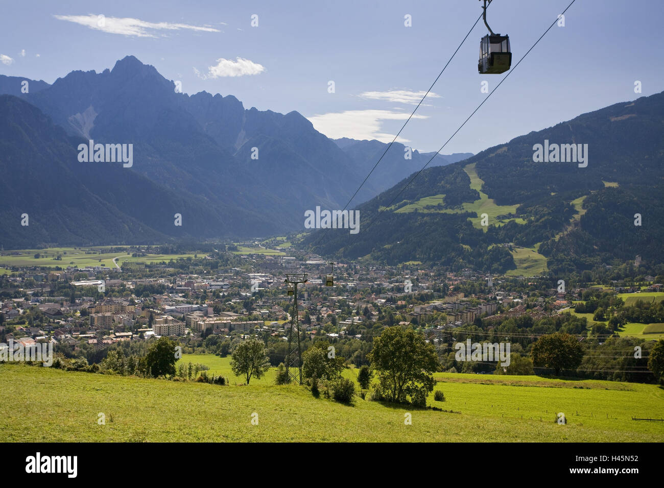 Österreich, Tirol, Osttirol, Lienz, Berg Gaim, Seilbahn Stockfotografie ...