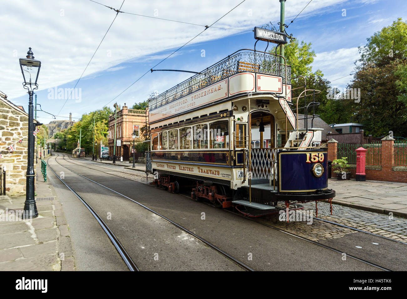 Tram trams england london -Fotos und -Bildmaterial in hoher Auflösung ...
