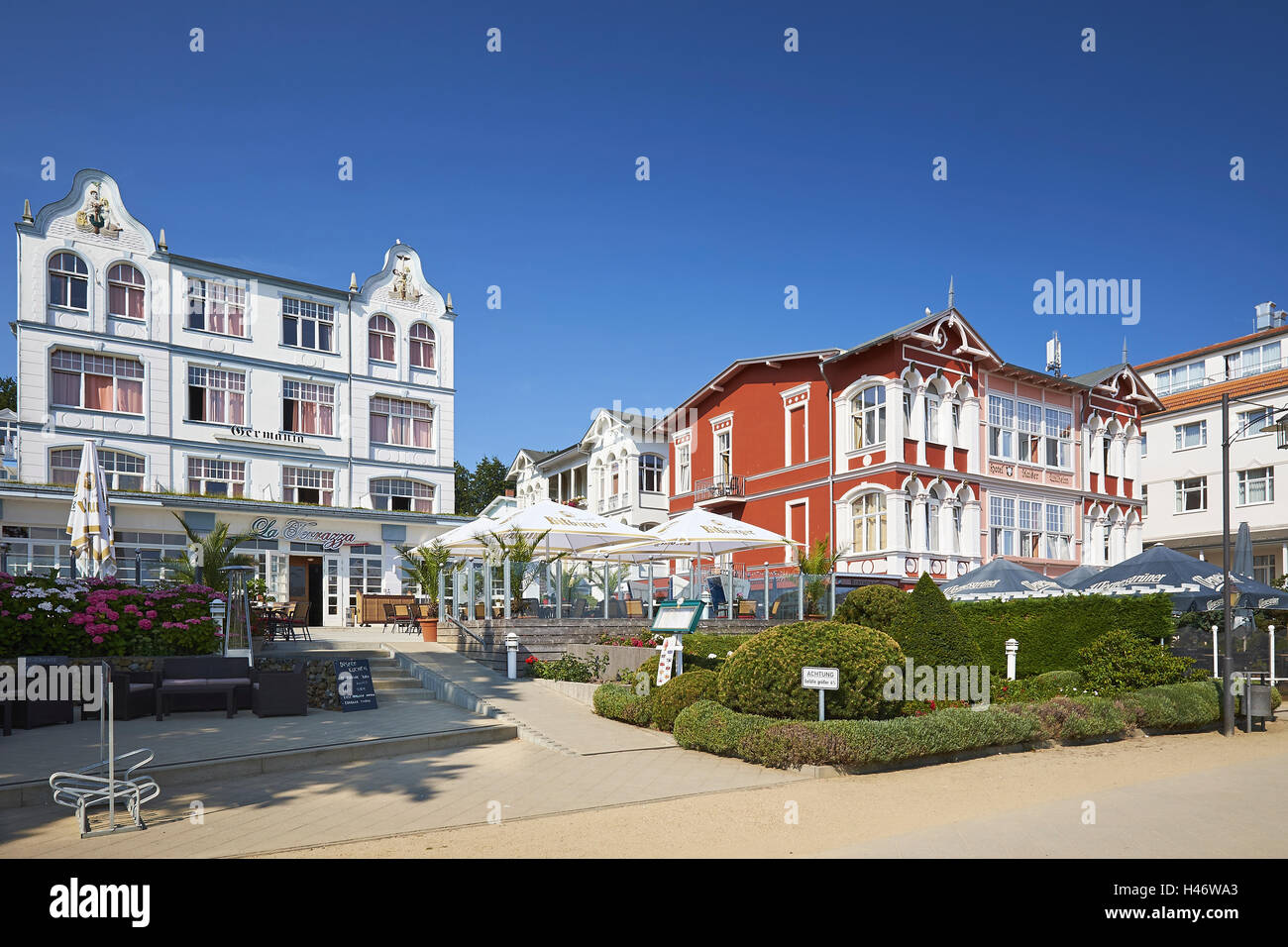 Hotel Germania und Kaiser Wilhelm auf der Strandpromenade, Ostseebad ...