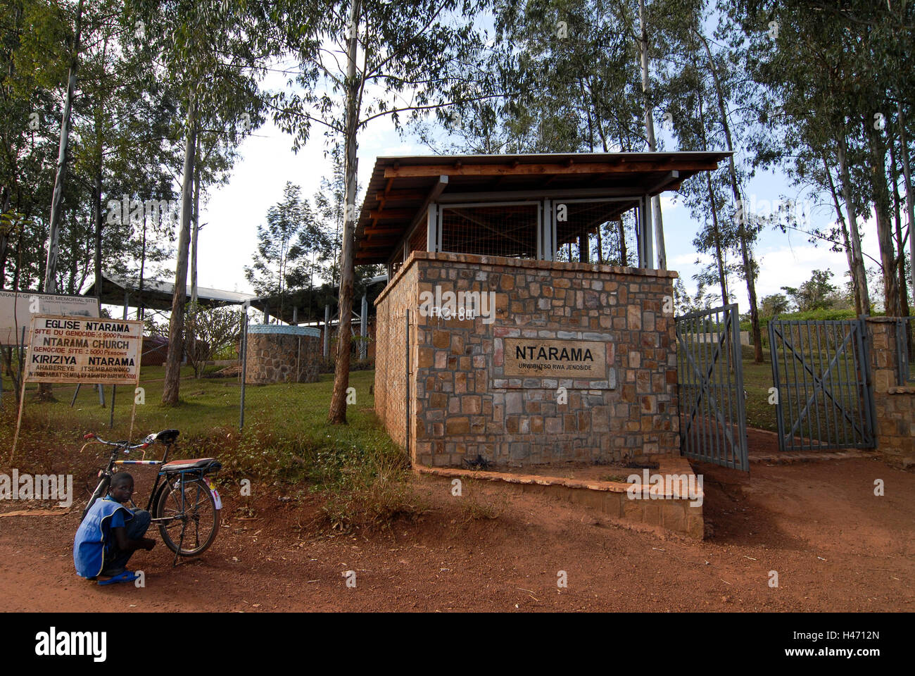 Ruanda Genozid-Denkmal Ntarama, während des Völkermordes in April 1994 ...
