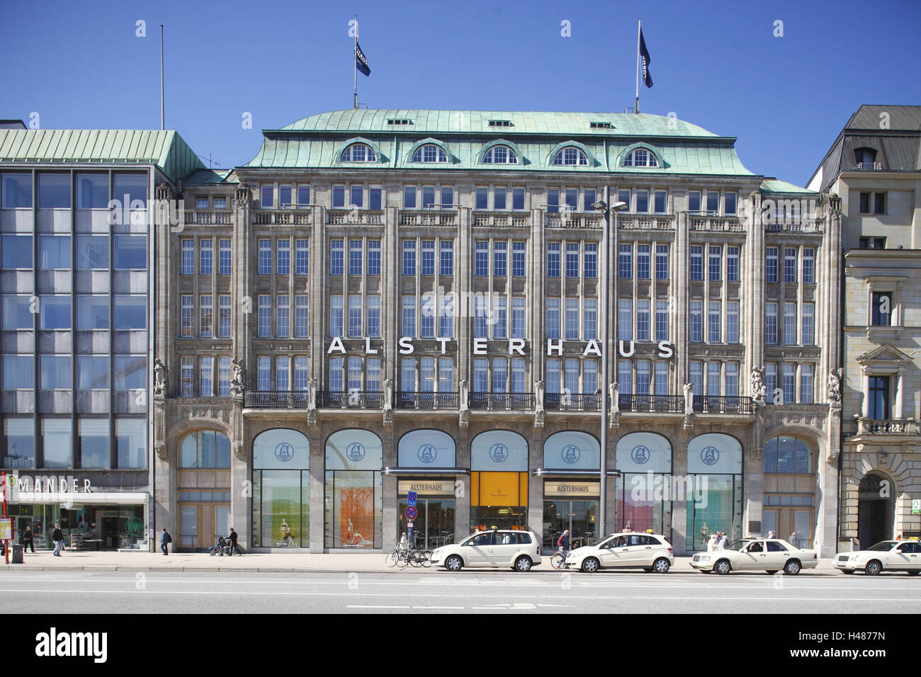 Kaufhaus alsterhaus -Fotos und -Bildmaterial in hoher Auflösung – Alamy