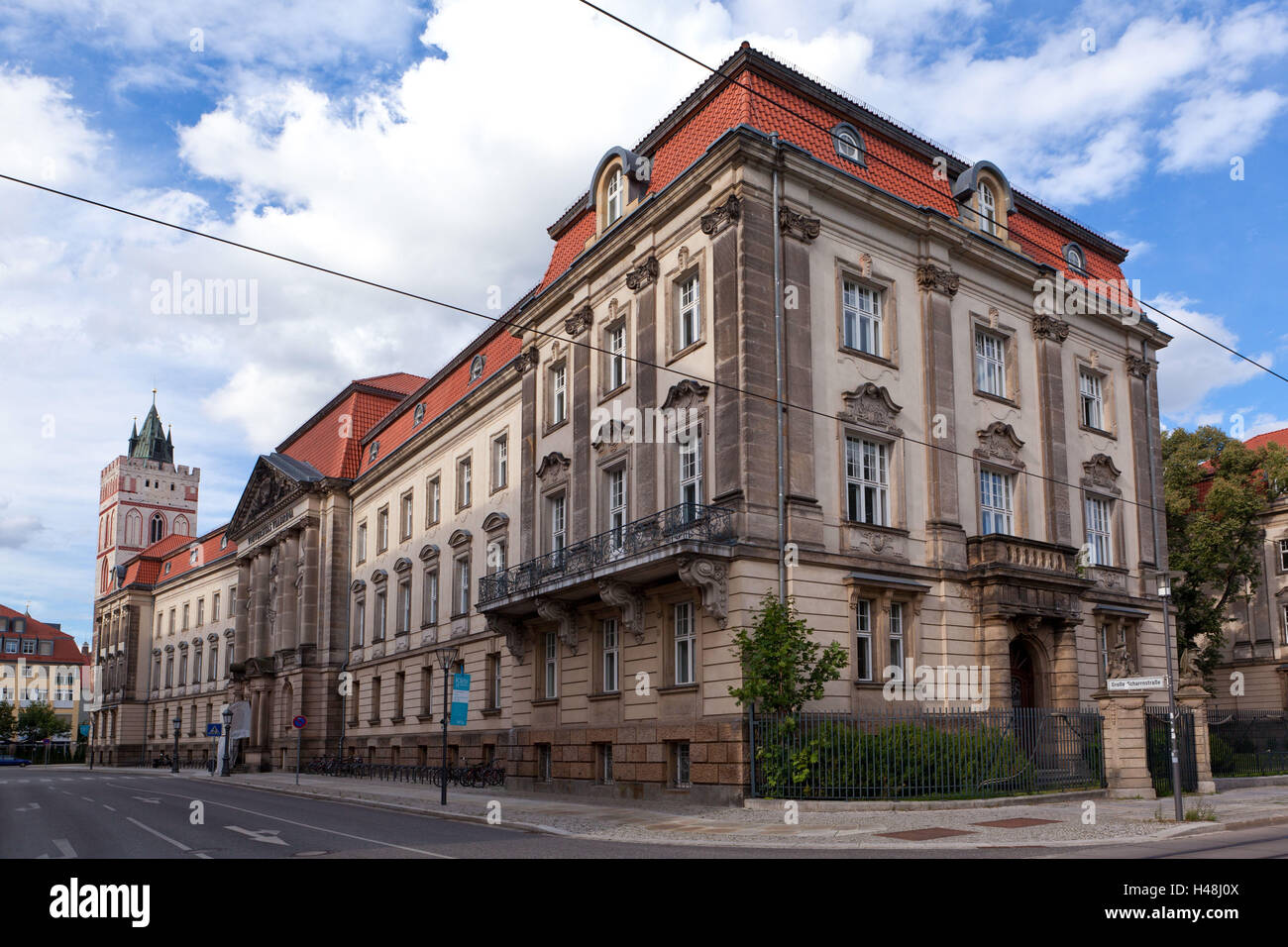 Viadrina european university -Fotos und -Bildmaterial in hoher ...