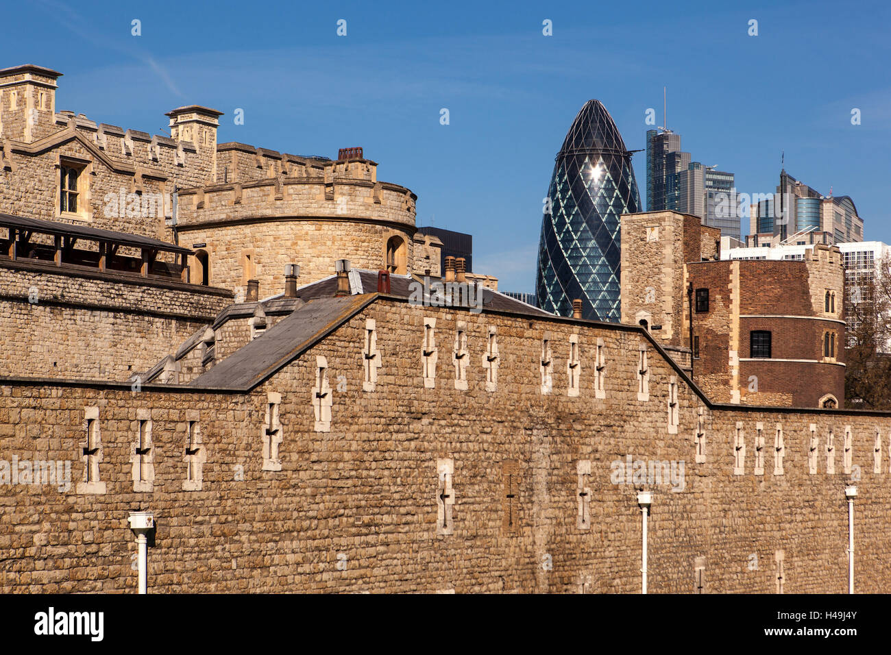 Der armory tower von london -Fotos und -Bildmaterial in hoher Auflösung ...