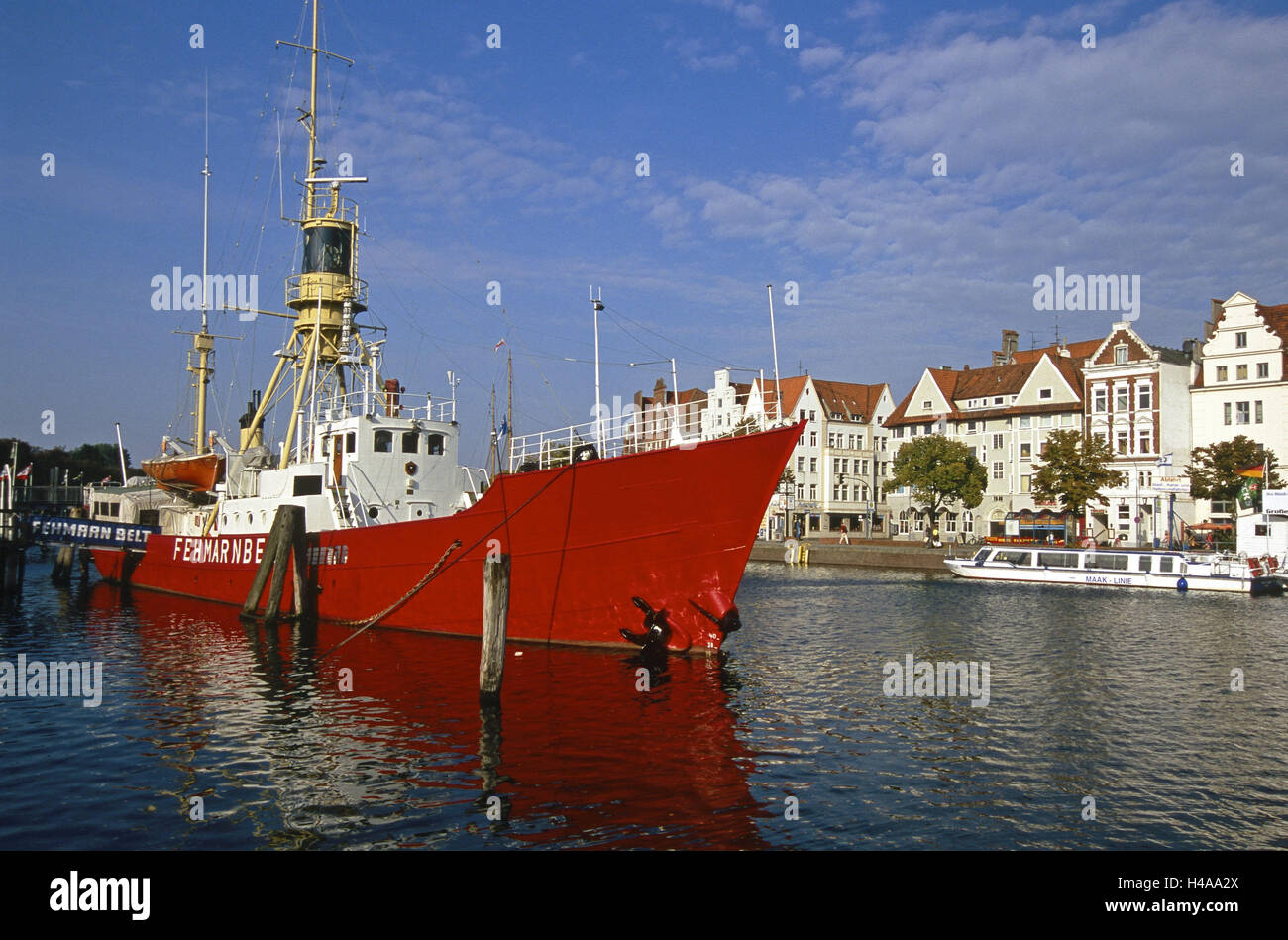 Deutschland, Schleswig - Holstein, Lübeck, Fluss Trave, Feuerschiff ...