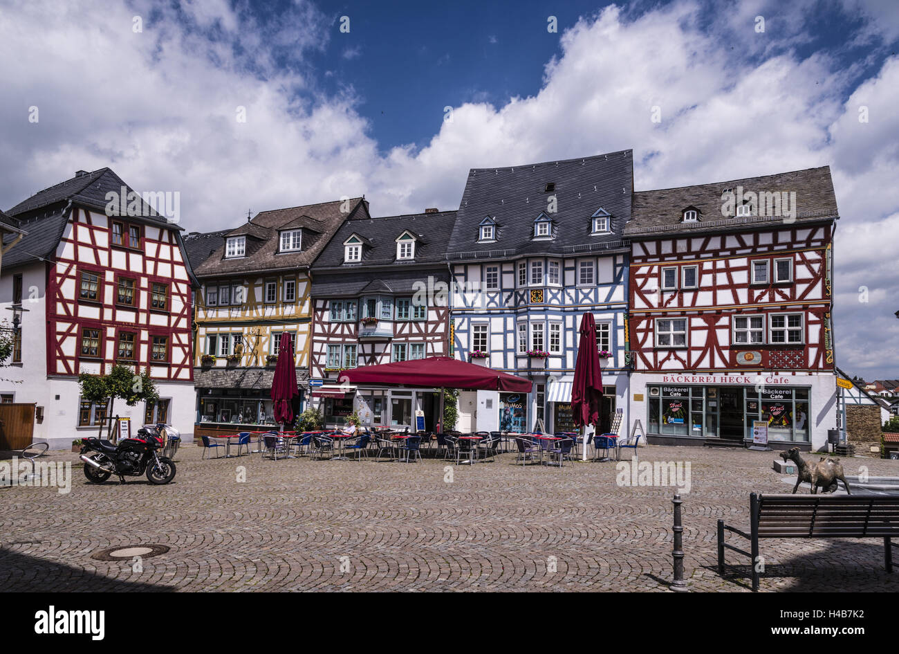 Deutschland, Hessen, Taunus (Region), Deutsch-Rahmen Road, Bad Camberg ...