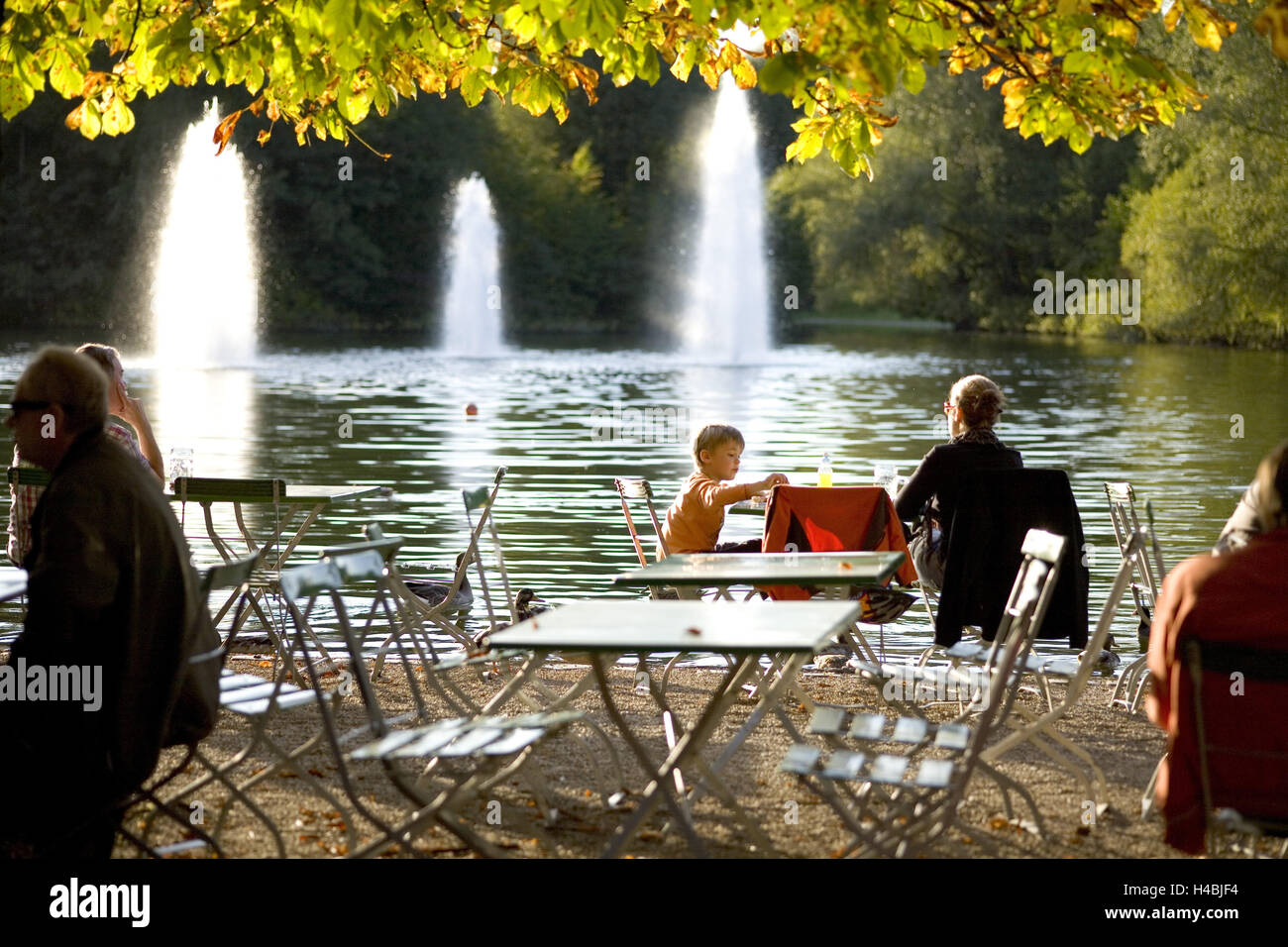 Biergarten germany -Fotos und -Bildmaterial in hoher Auflösung – Alamy