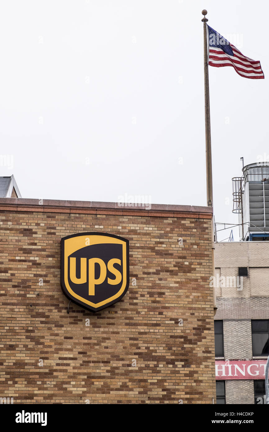 Ups depot -Fotos und -Bildmaterial in hoher Auflösung – Alamy