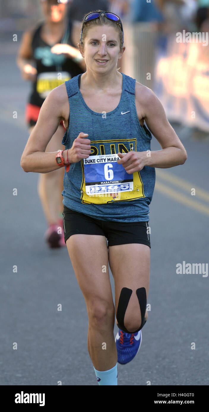 Ruth senior -Fotos und -Bildmaterial in hoher Auflösung – Alamy