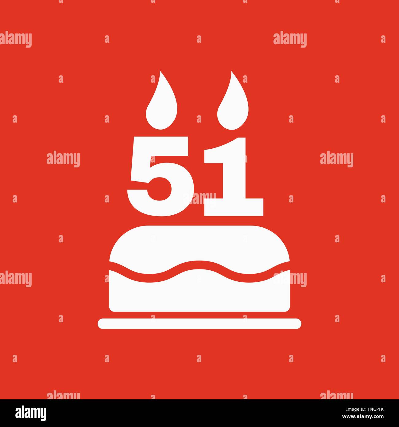 Die Geburtstagstorte mit Kerzen in Form von Nr. 51-Symbol. Geburtstag ...