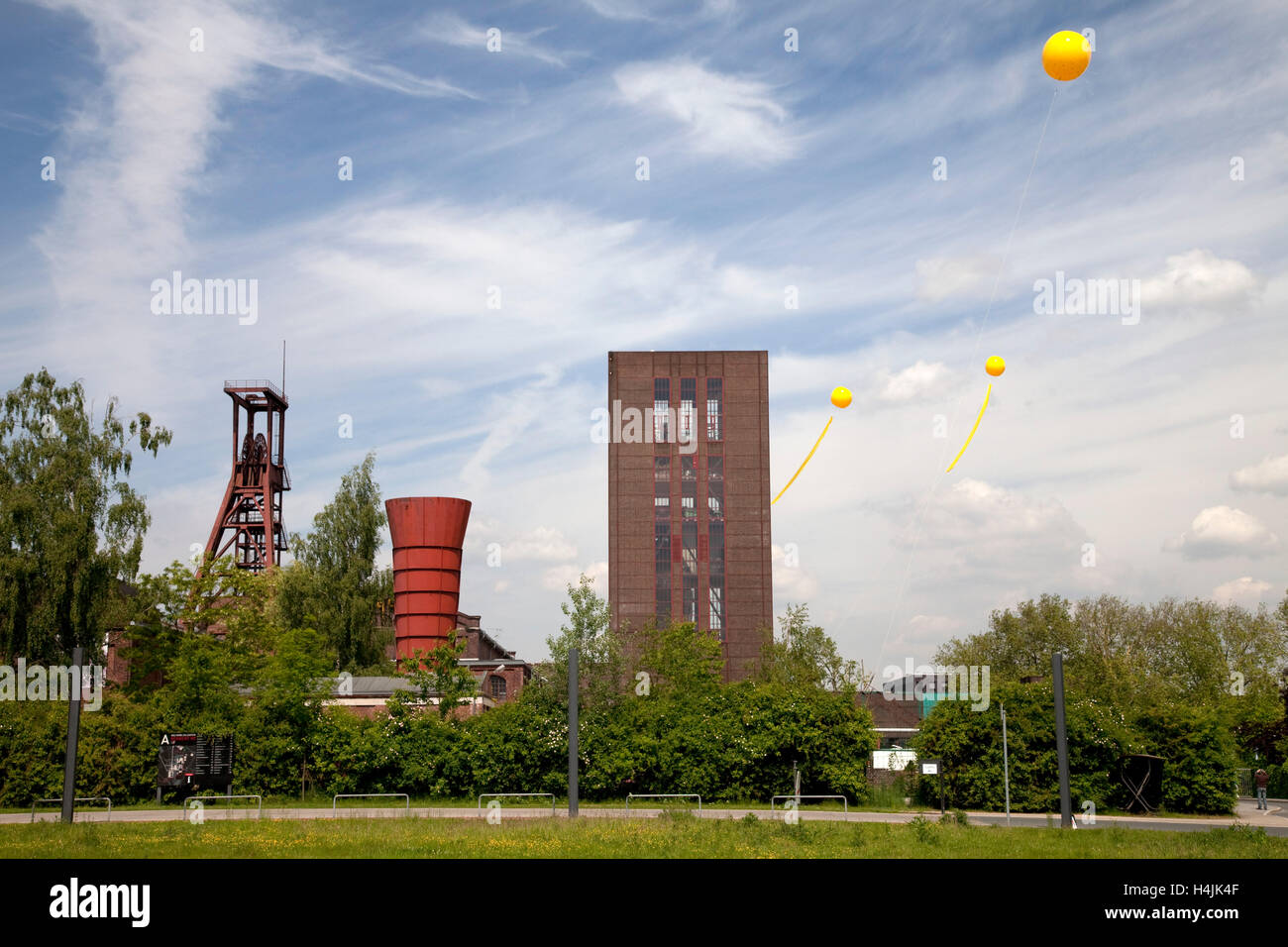 Gelbe Luftballons, Schachtzeichen, Mine Welle Zeichen, Ruhr 2010 ...