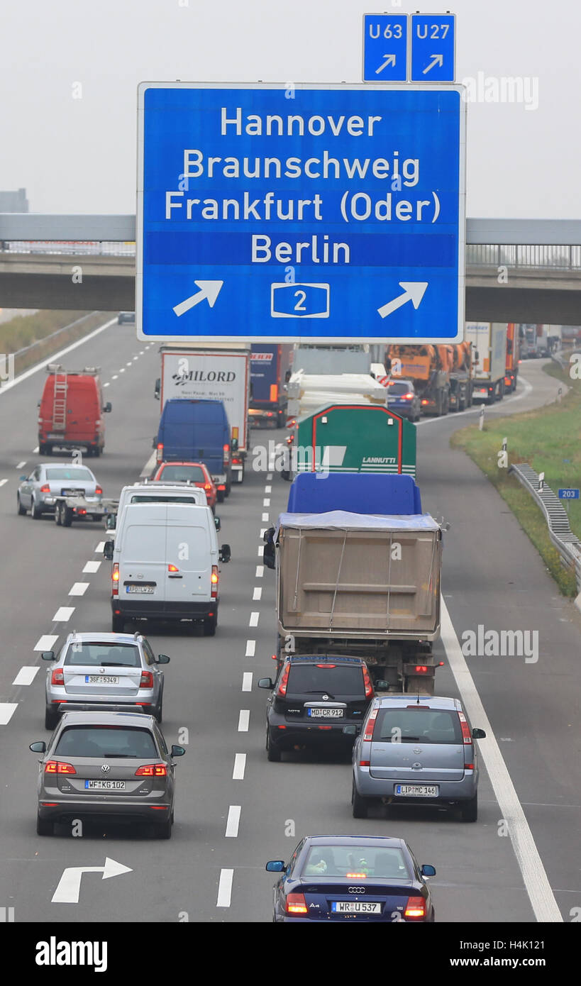 A2 ausfahrt -Fotos und -Bildmaterial in hoher Auflösung – Alamy