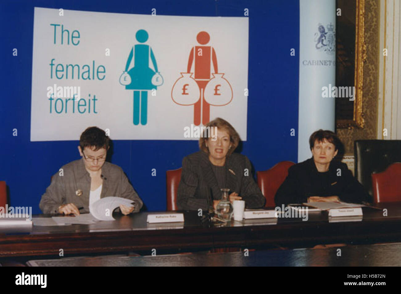 Margaret jay und tessa jowell -Fotos und -Bildmaterial in hoher ...