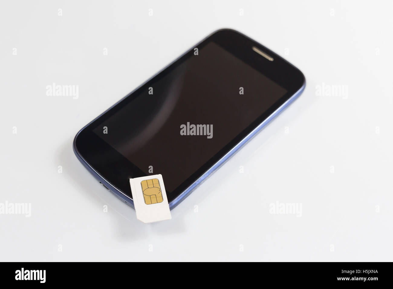 Telefon sim karte -Fotos und -Bildmaterial in hoher Auflösung – Alamy