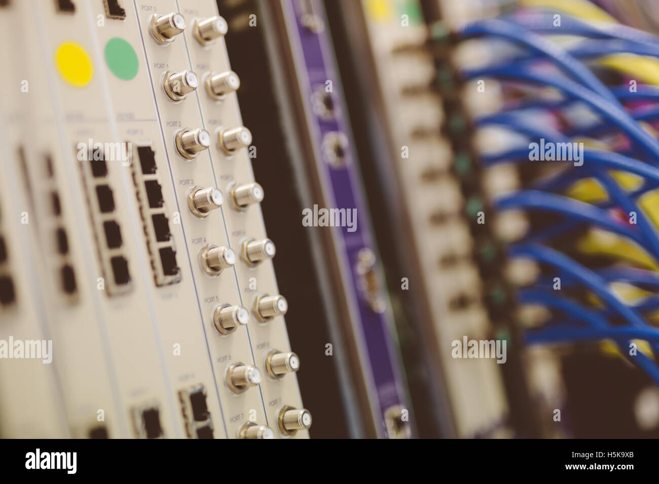 Telekommunikations rack -Fotos und -Bildmaterial in hoher Auflösung – Alamy