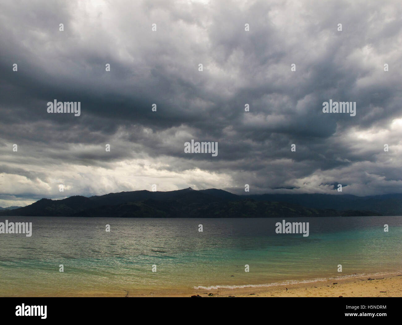 Unbewohnte Insel. Gorontalo. Sulawesi, Indonesien Stockfotografie - Alamy