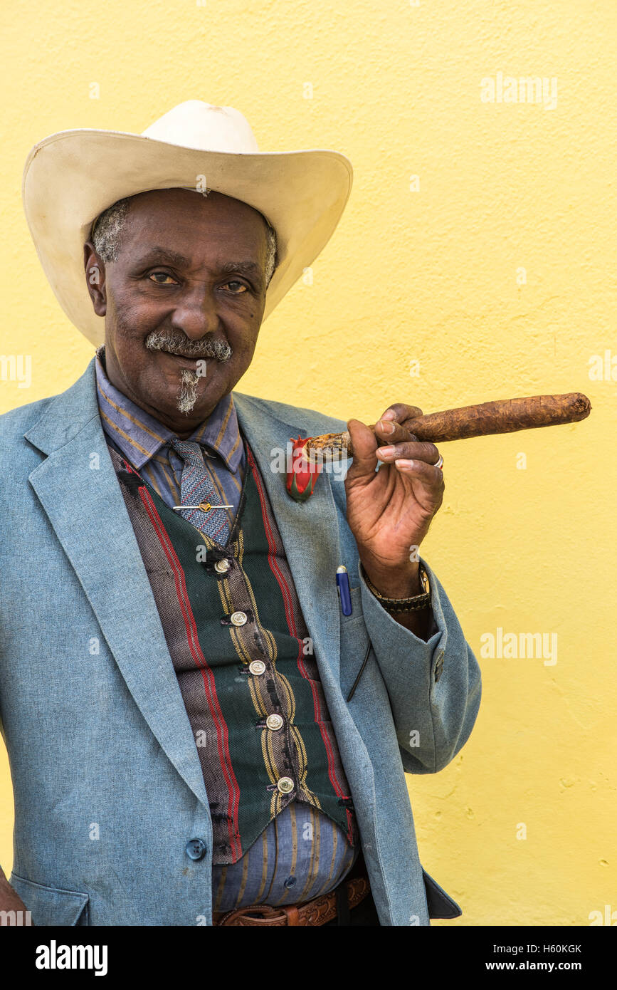 Echter havanna tabak -Fotos und -Bildmaterial in hoher Auflösung – Alamy
