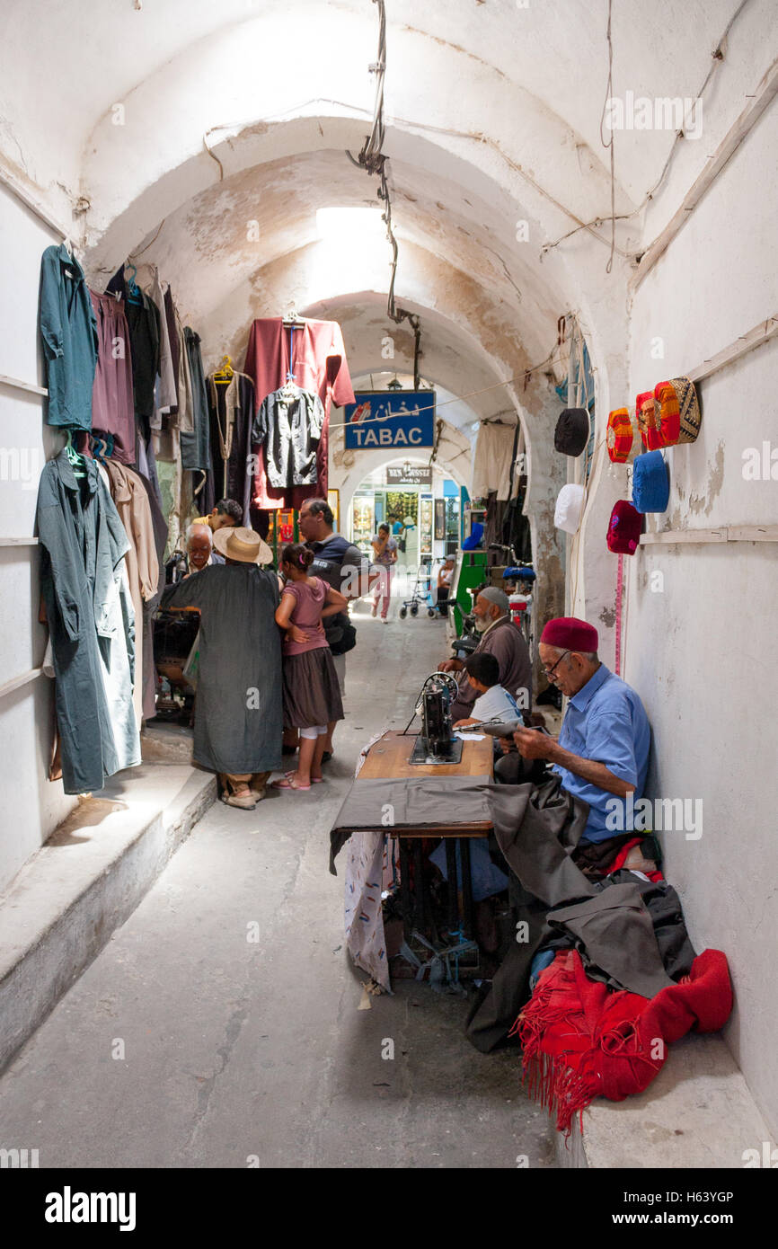 Djerba shopping -Fotos und -Bildmaterial in hoher Auflösung – Alamy