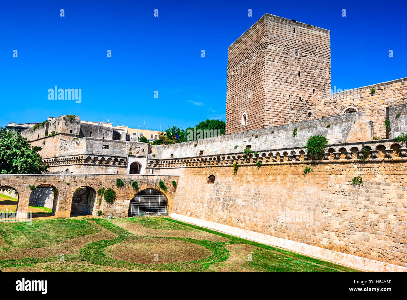 Medieval bari old town puglia -Fotos und -Bildmaterial in hoher ...
