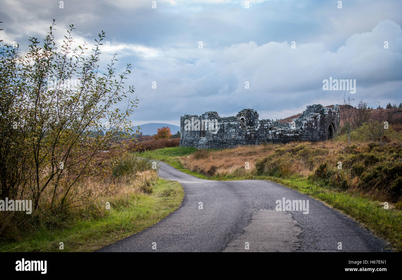 Die Burg wurde ursprünglich auf einer Insel im Loch Ness im 13 ...