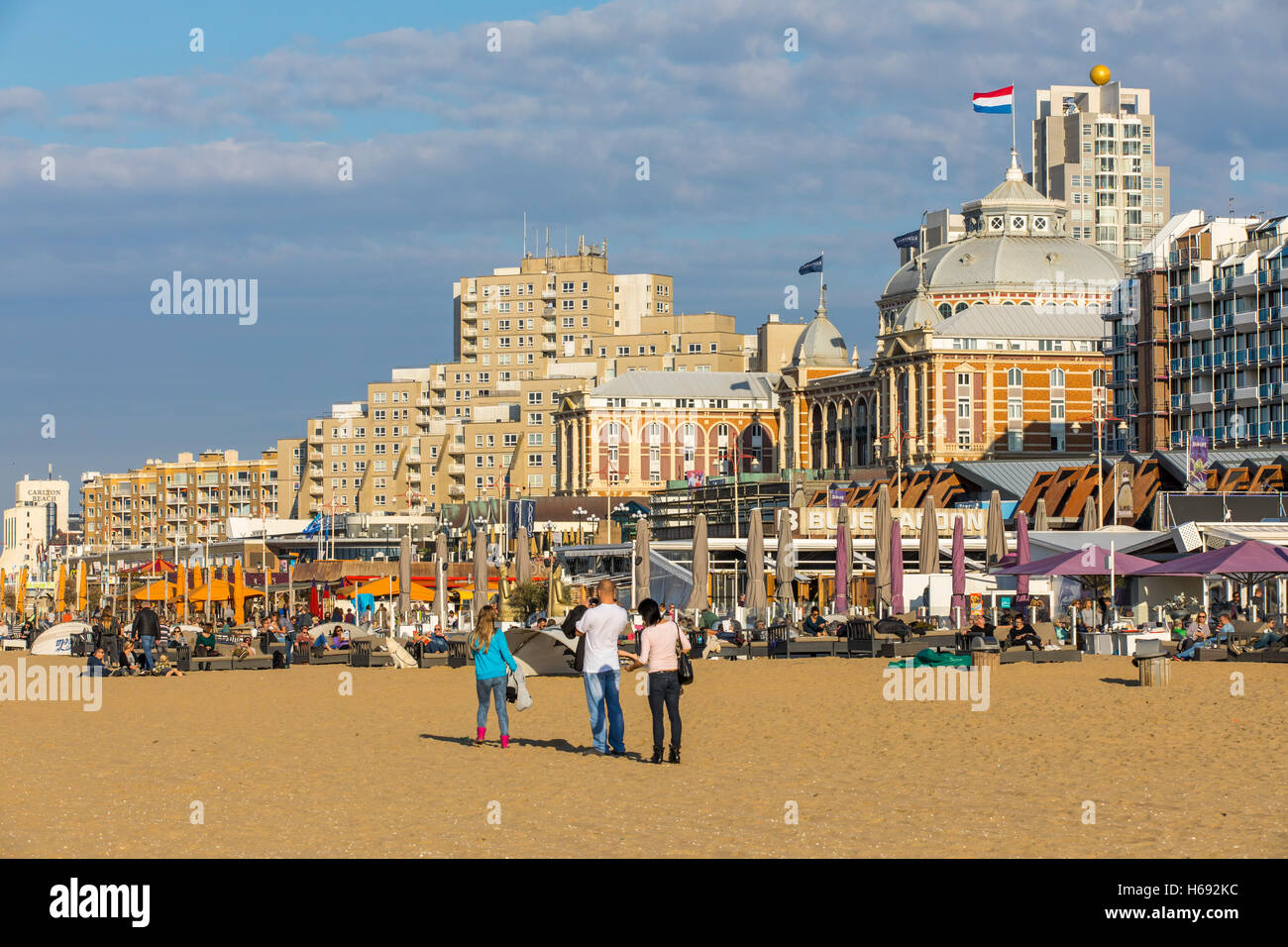 Beach bars scheveningen -Fotos und -Bildmaterial in hoher Auflösung – Alamy