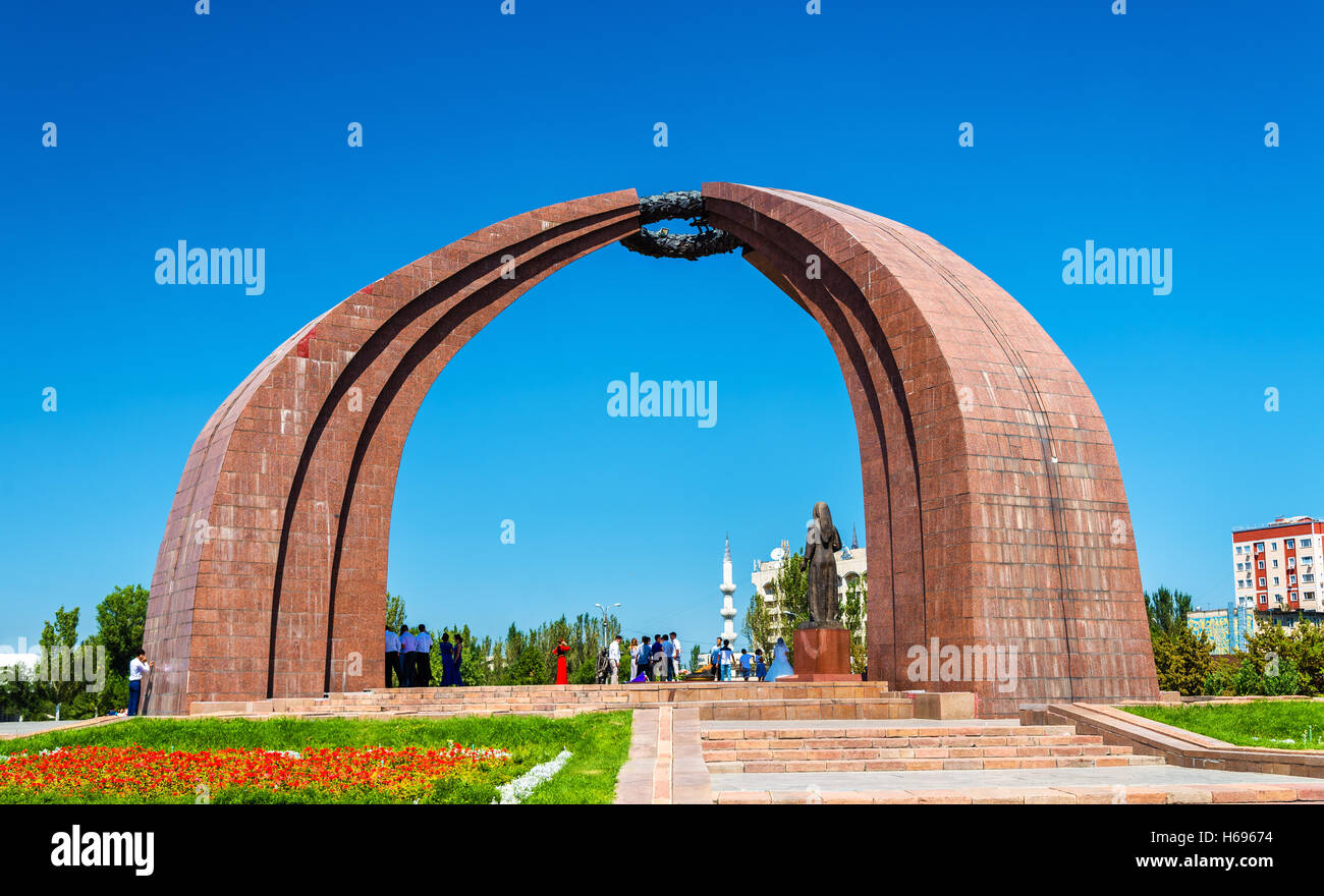 Das Denkmal des Sieges in Bischkek - Kirgisistan Stockfotografie - Alamy
