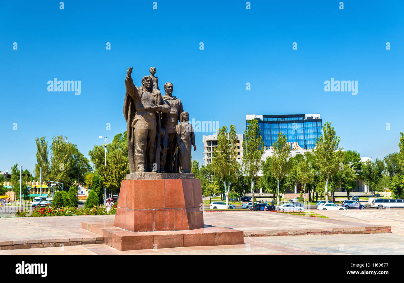 Das Denkmal des Sieges in Bischkek - Kirgisistan Stockfotografie - Alamy
