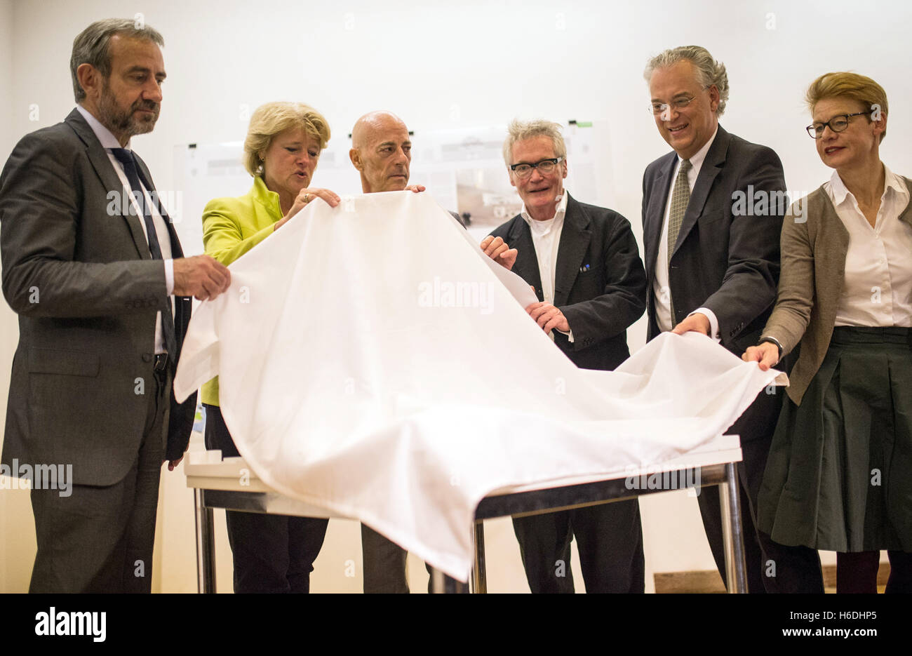 Regula luescher -Fotos und -Bildmaterial in hoher Auflösung – Alamy