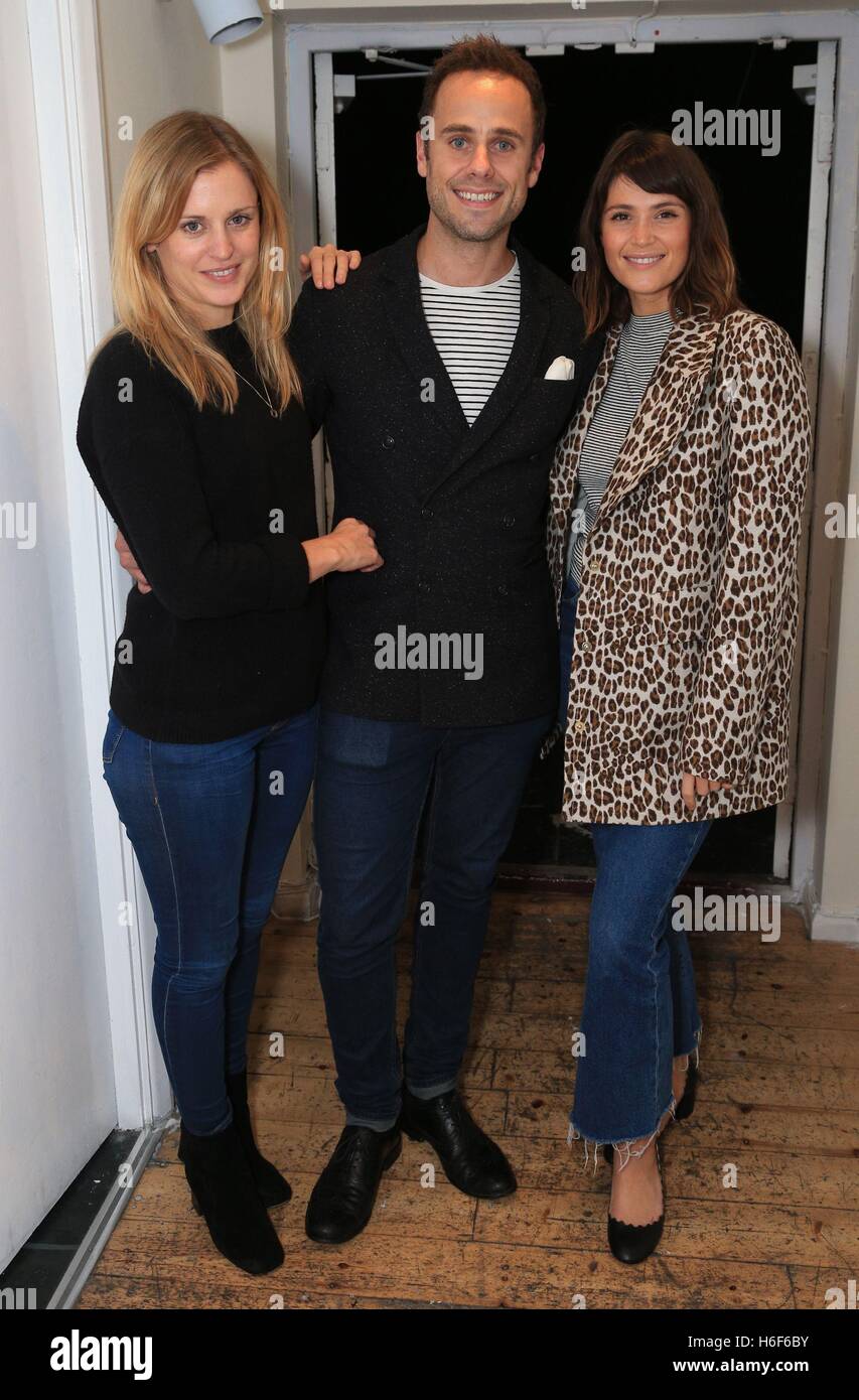 Showbiz gough -Fotos und -Bildmaterial in hoher Auflösung – Alamy