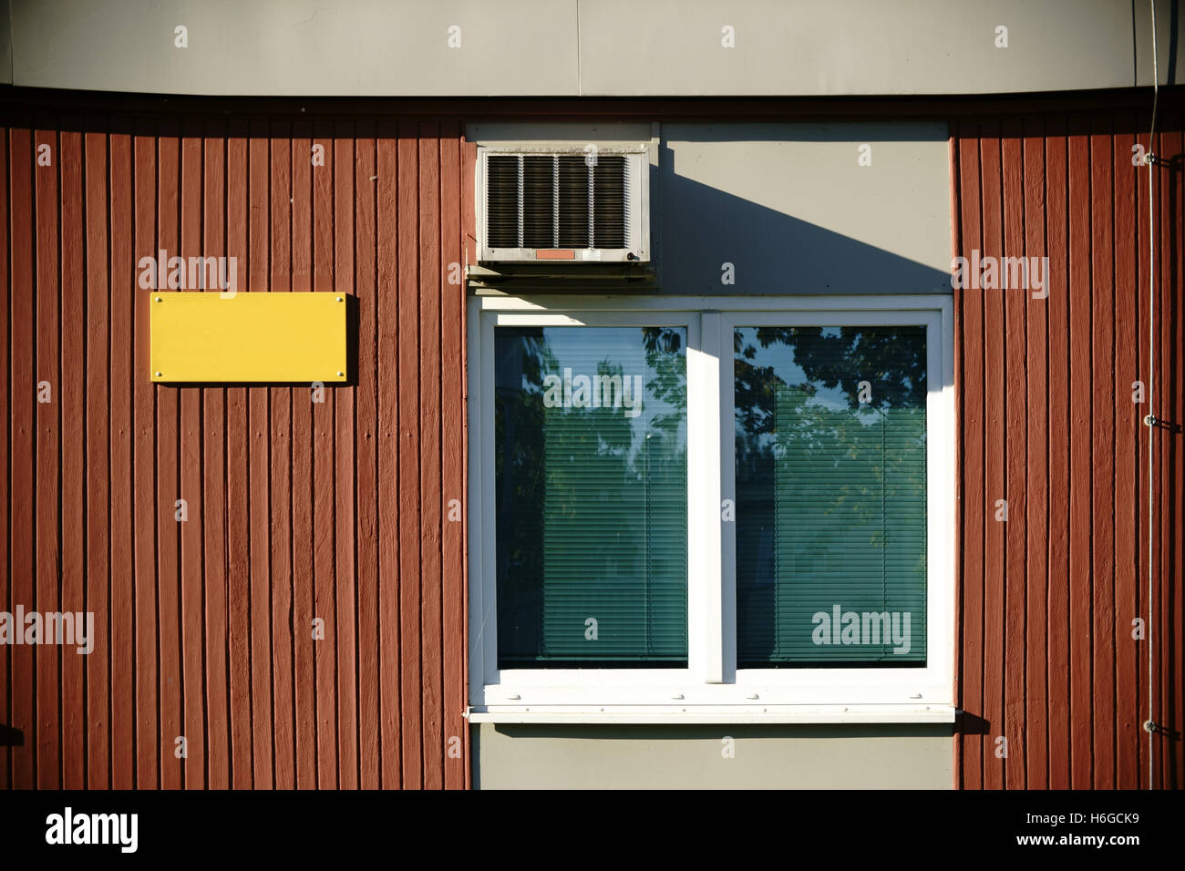 Wooden barrack -Fotos und -Bildmaterial in hoher Auflösung – Alamy