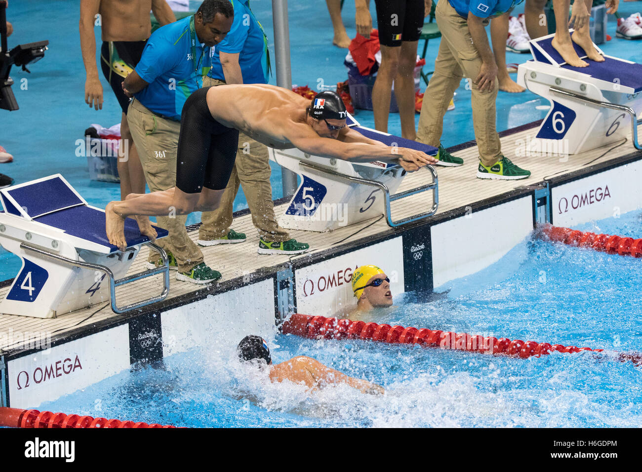 Herren 4x100m freistil staffel -Fotos und -Bildmaterial in hoher Auflösung – Alamy