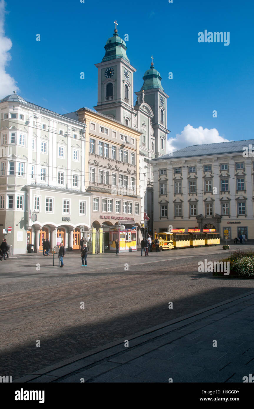Linz austria hauptplatz -Fotos und -Bildmaterial in hoher Auflösung – Alamy