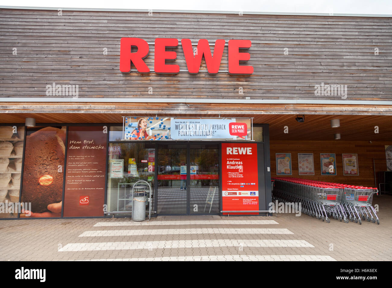 Rewe zeichen -Fotos und -Bildmaterial in hoher Auflösung – Alamy