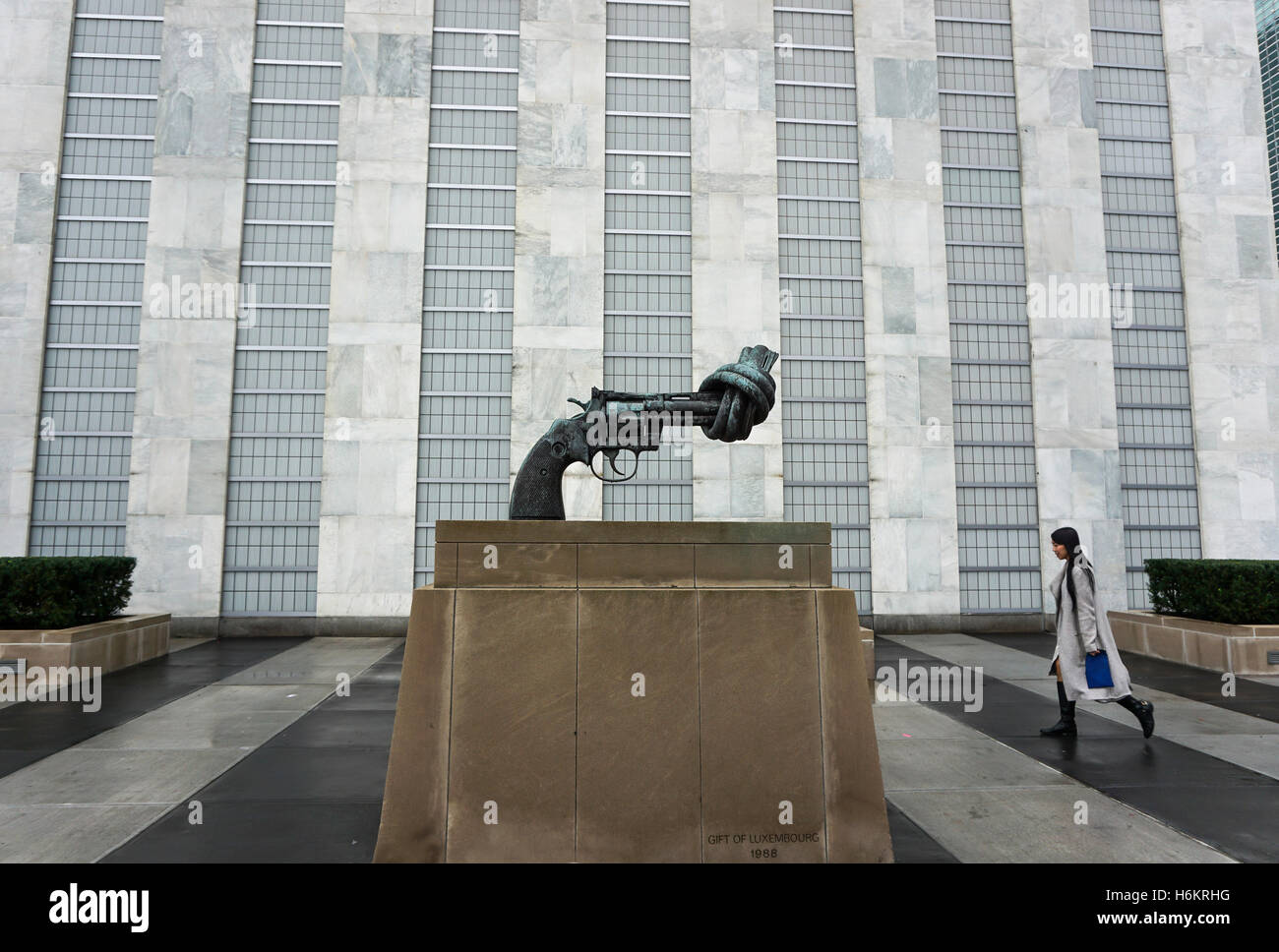 Colt python 357 magnum revolver Stockfotos und -bilder Kaufen - Alamy