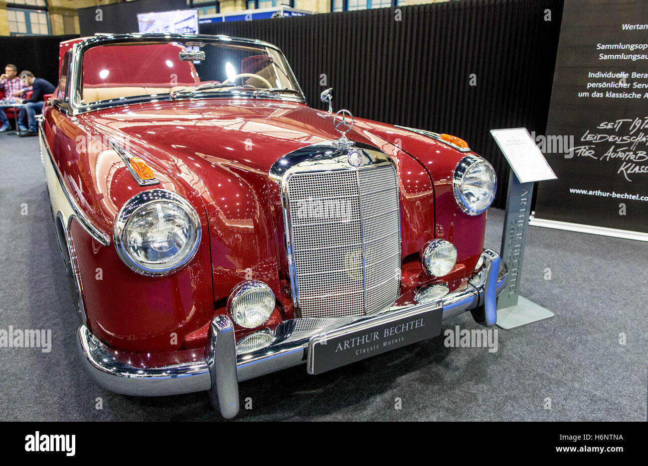 220 Car Stockfotos und -bilder Kaufen - Alamy