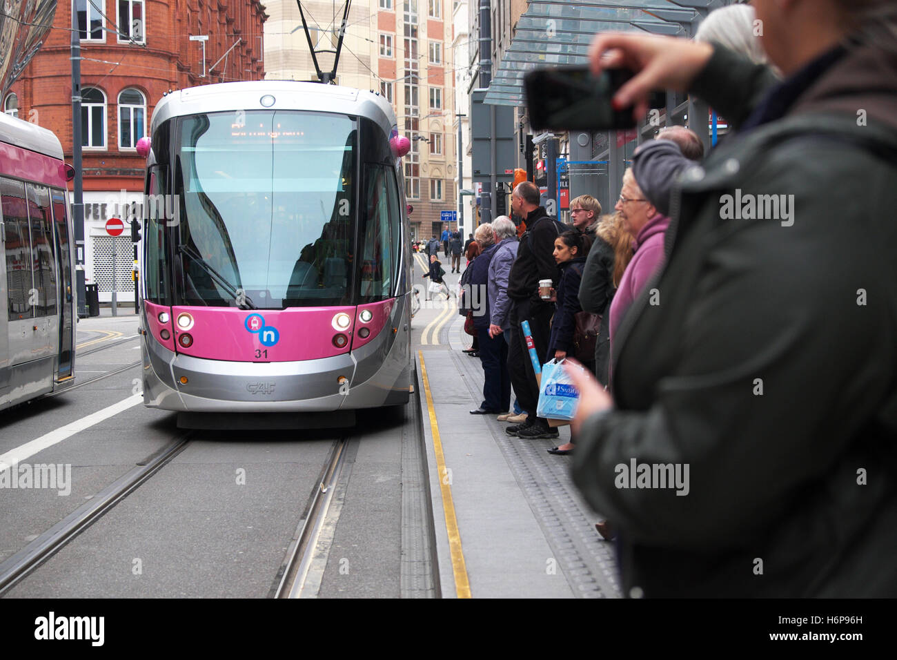 Birmingham tram -Fotos und -Bildmaterial in hoher Auflösung – Alamy