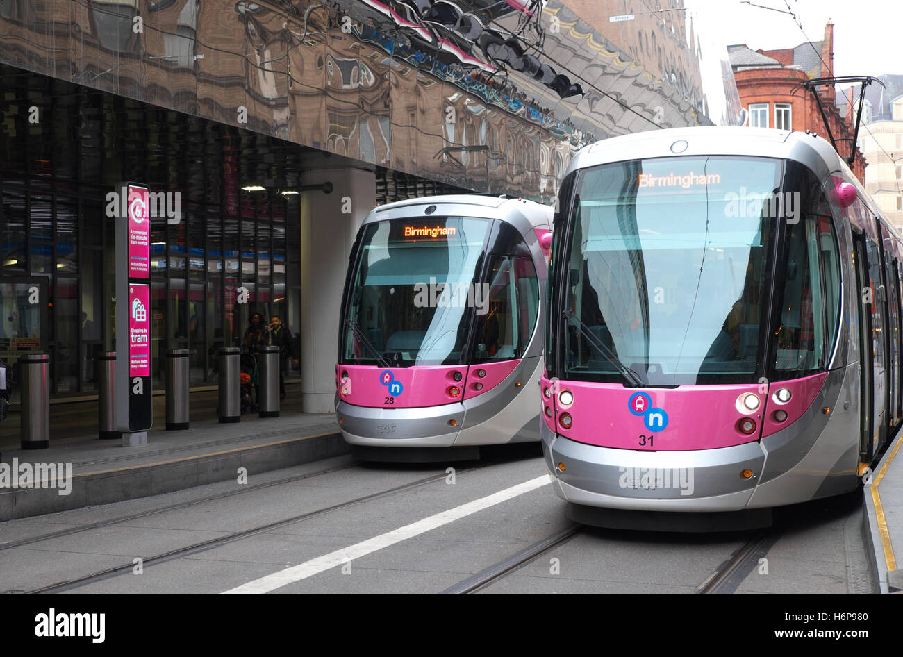 Birmingham tram -Fotos und -Bildmaterial in hoher Auflösung – Alamy
