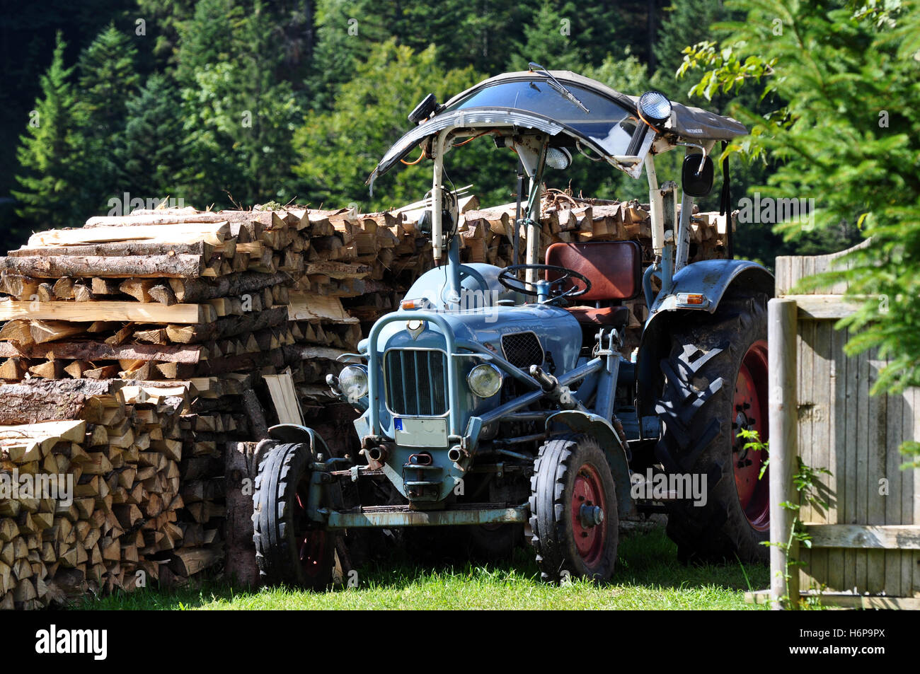 Eicher traktor -Fotos und -Bildmaterial in hoher Auflösung – Alamy