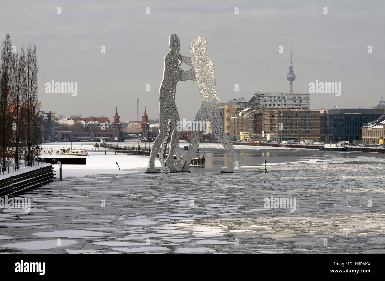 Spree ufer -Fotos und -Bildmaterial in hoher Auflösung – Alamy