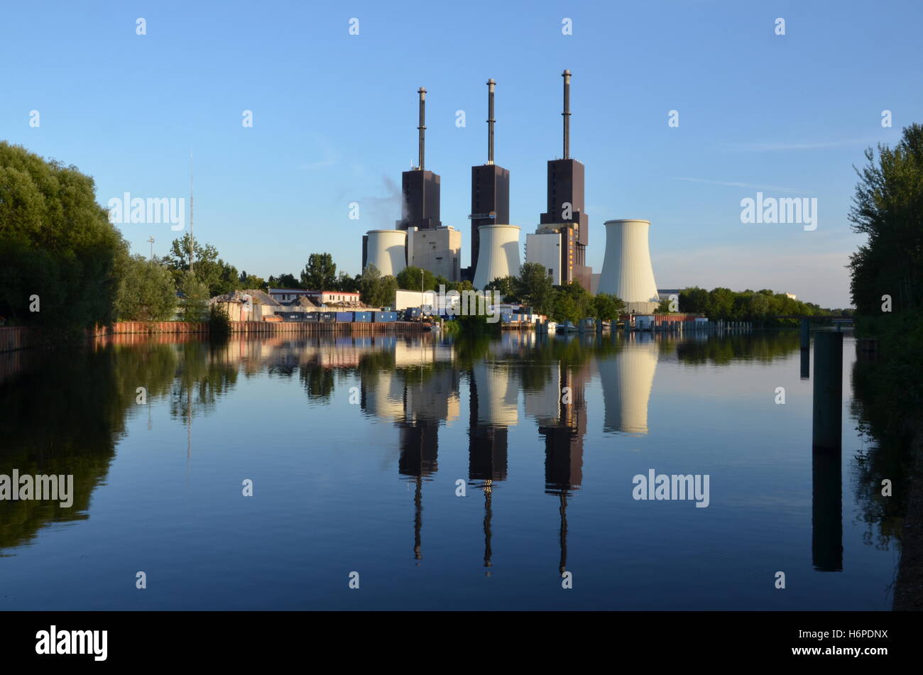 Lichterfelde berlin -Fotos und -Bildmaterial in hoher Auflösung – Alamy