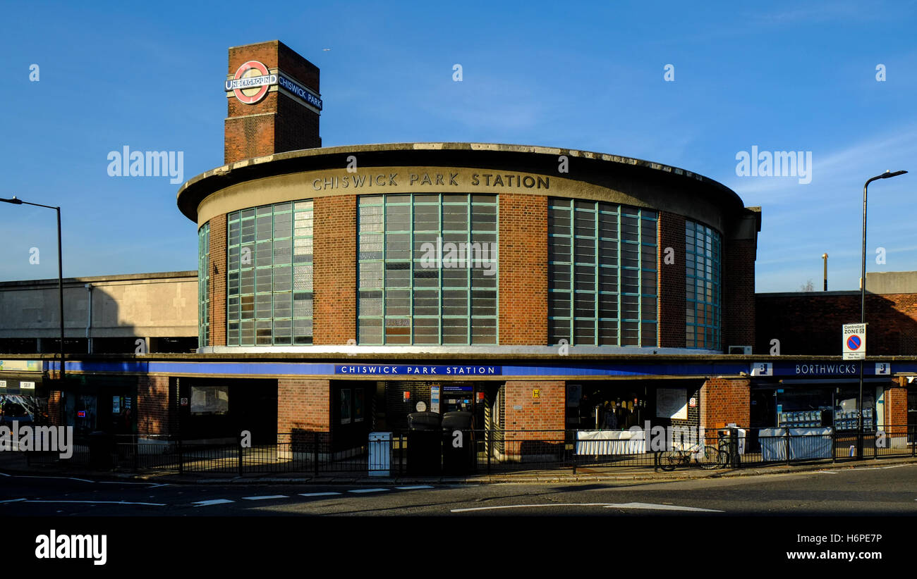U bahnstation chiswick park -Fotos und -Bildmaterial in hoher Auflösung ...