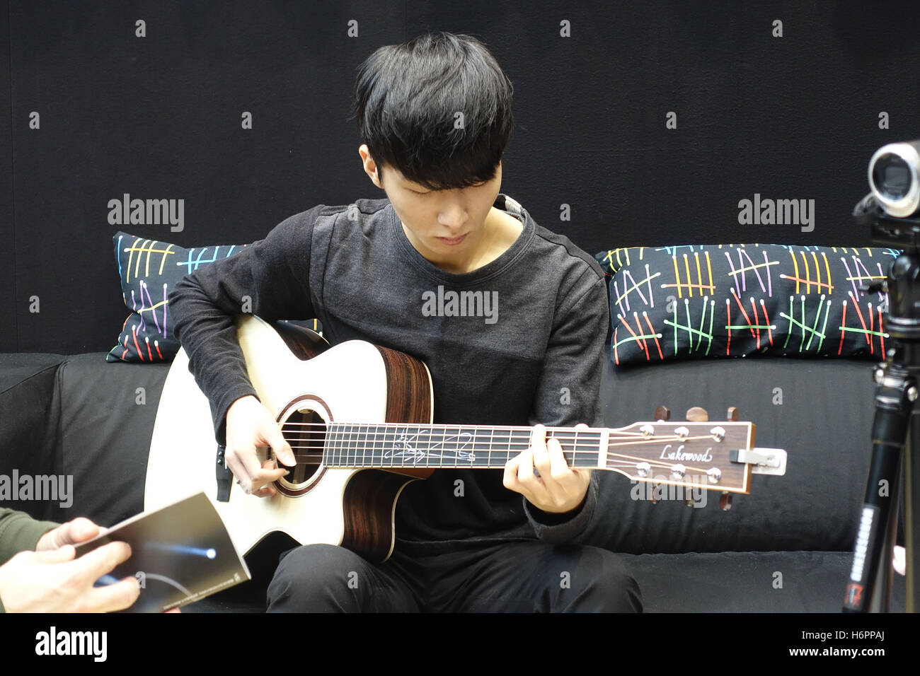 Sungha jung -Fotos und -Bildmaterial in hoher Auflösung – Alamy