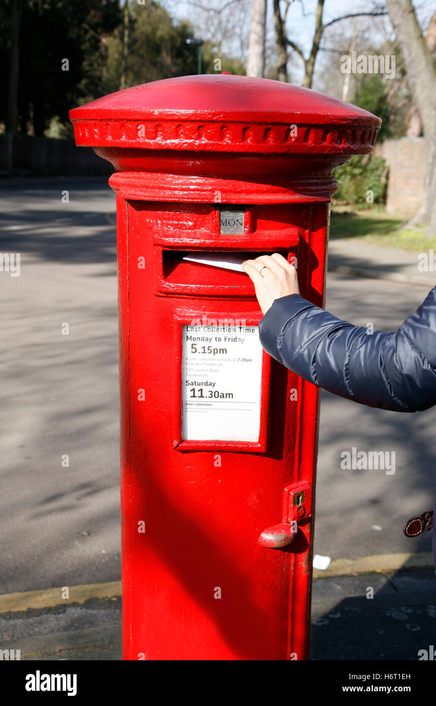 Mailbox symbol -Fotos und -Bildmaterial in hoher Auflösung – Alamy