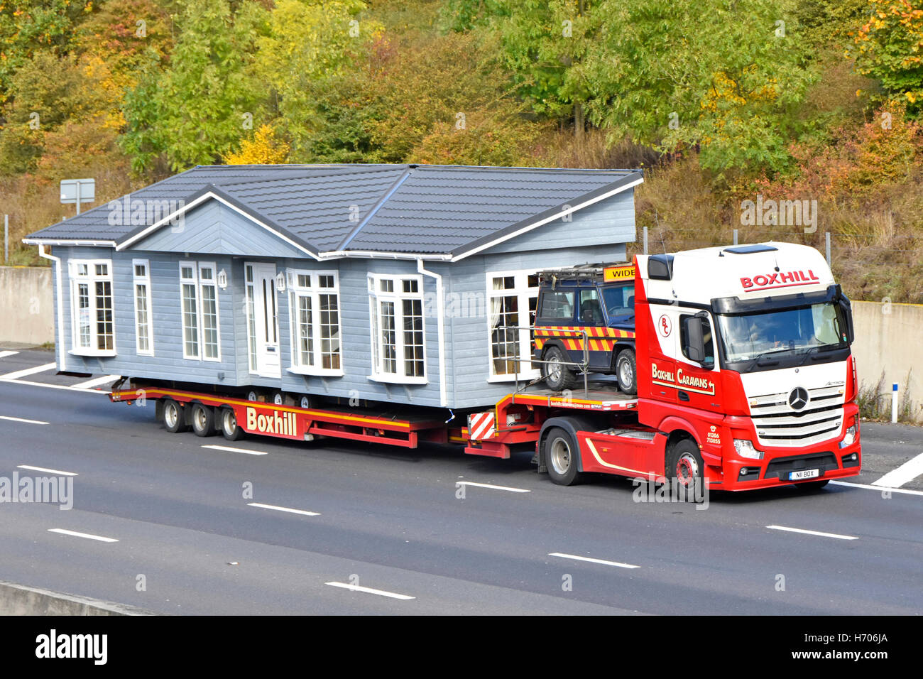 Teil eines fabrikfertigen, vorgefertigten Park Home Lodge Wide Load ...